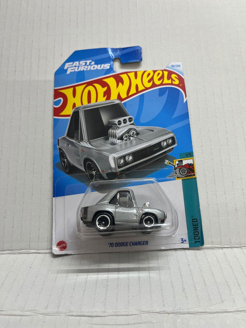 Hot Wheels Fast & Furious Tooned '70 Dodge Charger Grey – Zoomsters India