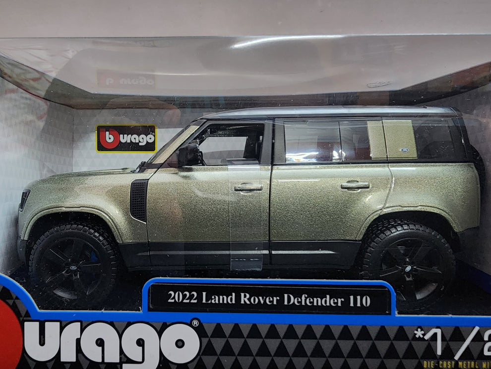 Bburago : Land Rover Defender - 1:24 – Zoomsters India