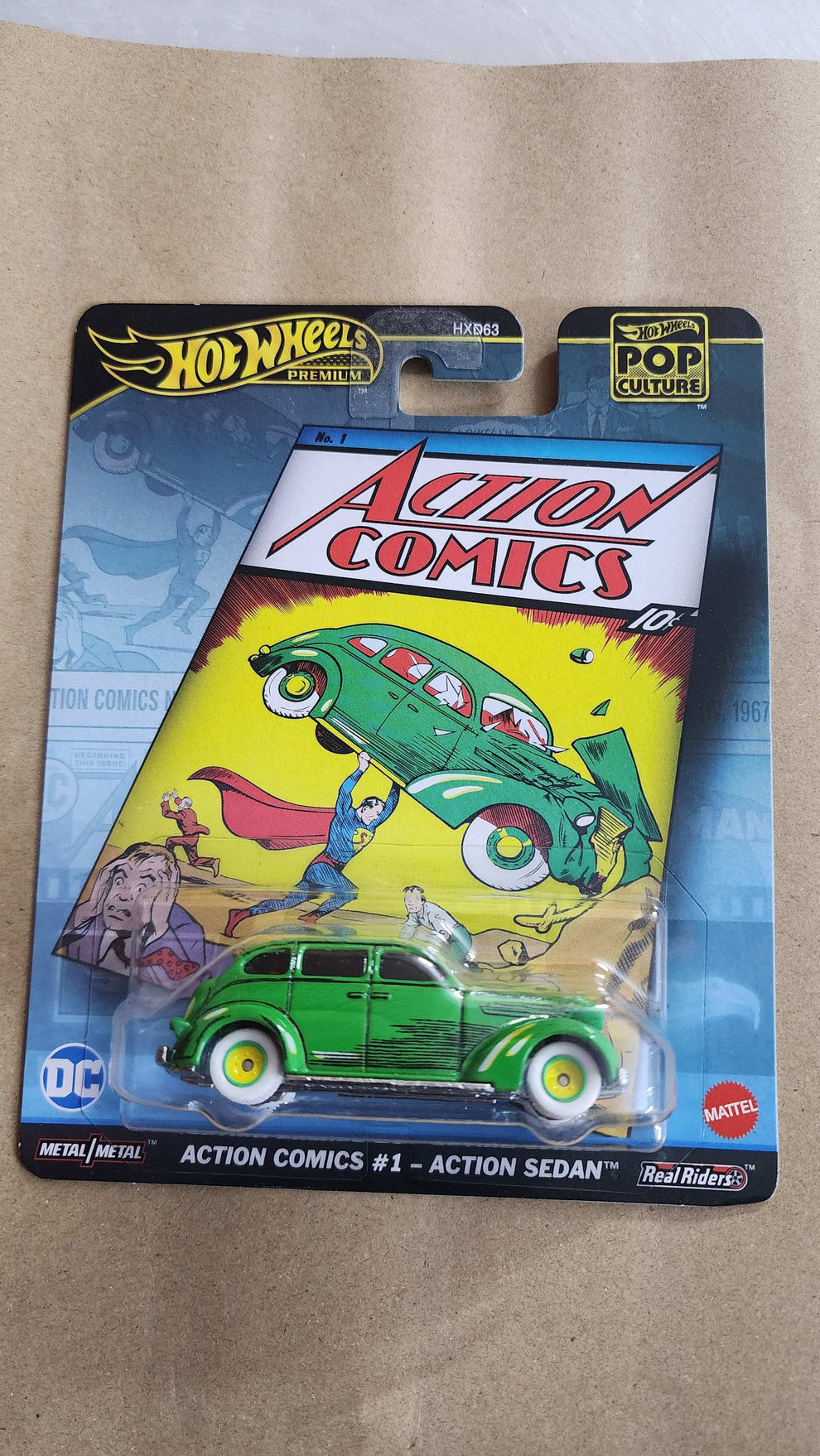 Hot Wheels Action Comics # 1 - Action Sedan – Zoomsters India